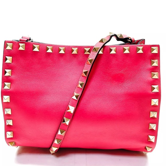 Valentino Garavani | Bags | Valentino Rockstud Pink Crossbody Bag ...
